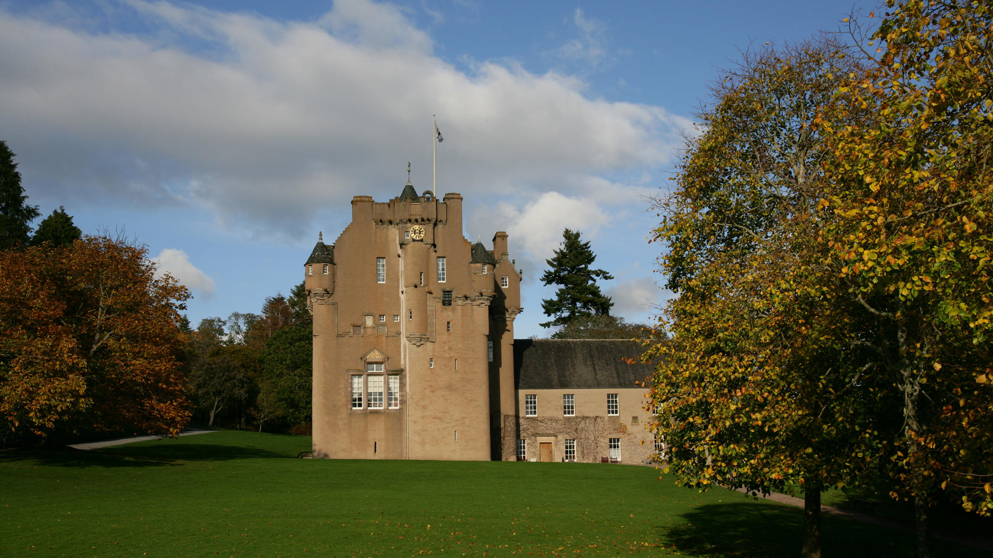 A ‘Hollywood blockbuster’ castle | National Trust for Scotland